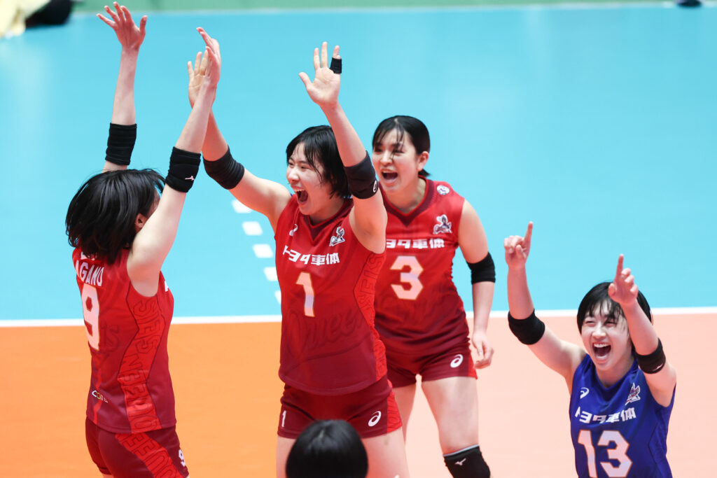 【SVリーグ全チーム紹介】クインシーズ刈谷｜若き指揮官とともに上昇を続ける女王 | バレーボールキング