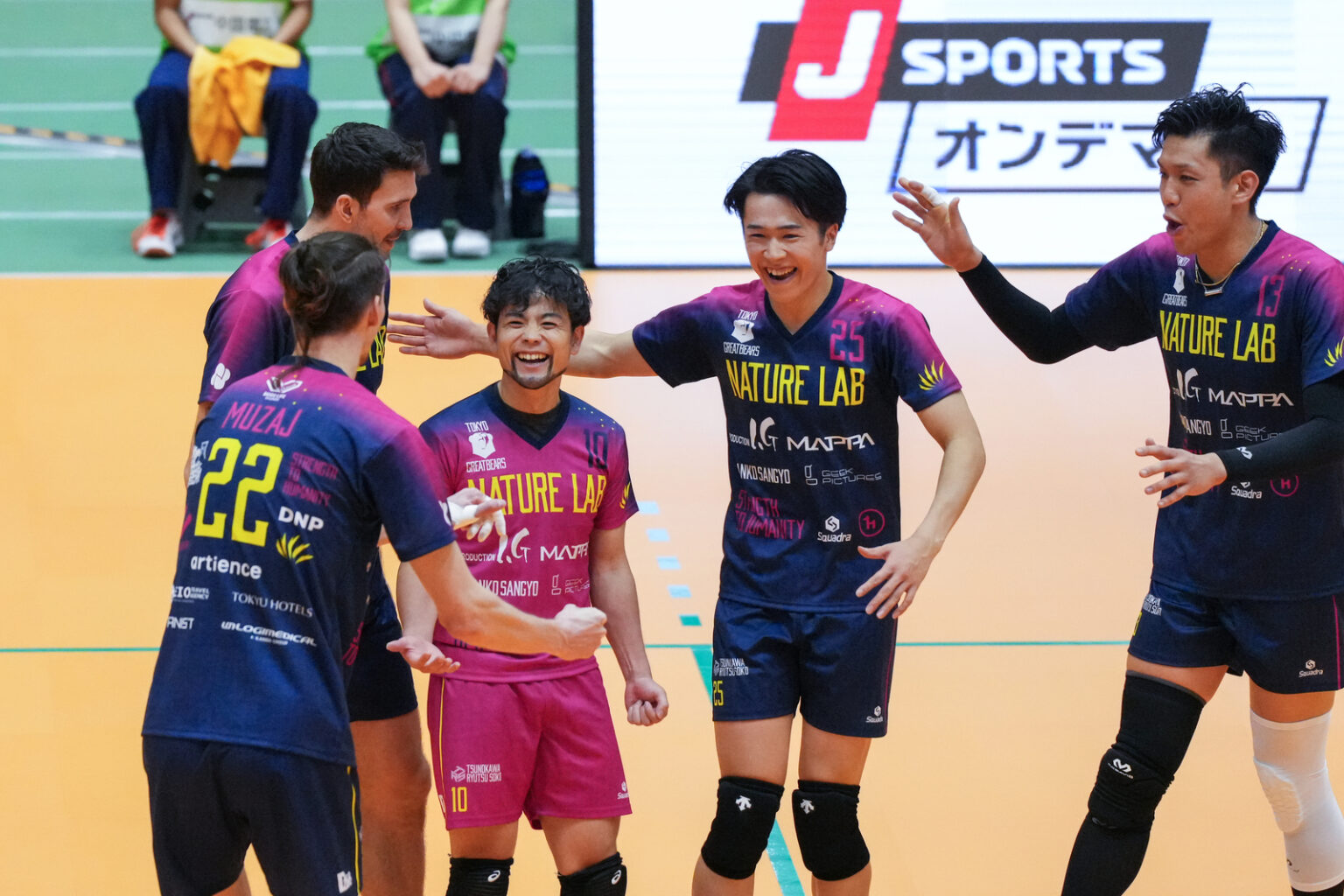 東京GBがアウェーで見事に2連勝！ MBの大竹壱青がサーブとブロックで存在感を放つ【大同生命SVリーグ男子第3節GAME2】 | バレーボールキング