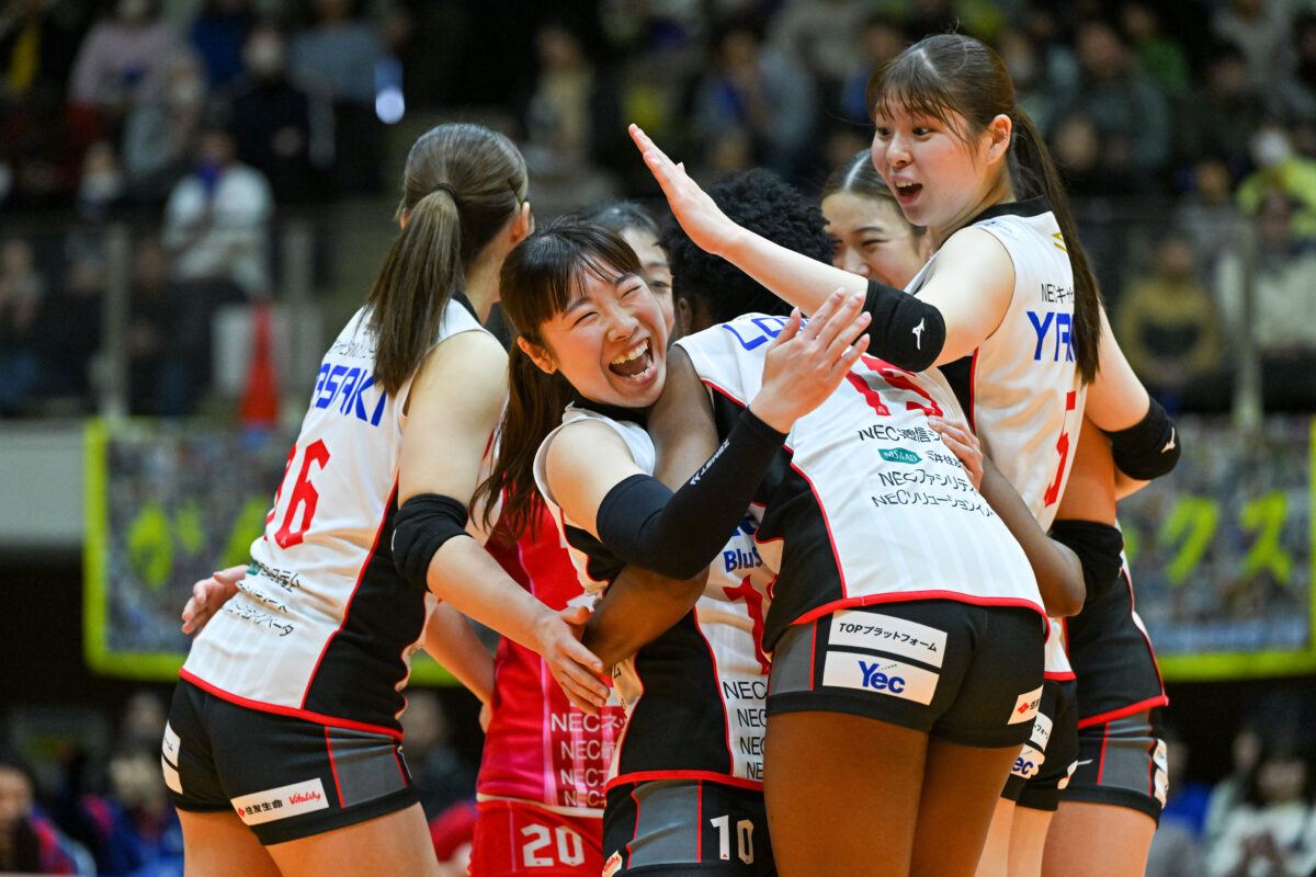【SVリーグ女子結果まとめ】NEC川崎とSAGA久光が強敵相手に2連勝！ Astemoと刈谷の1カードのみ1勝1敗の痛み分けに【第15節】 | バレーボールキング